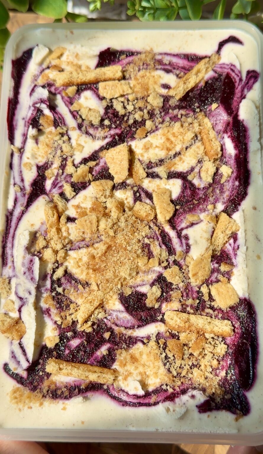 No Churn Blueberry Cheesecake Ice Cream | Little Bbang House